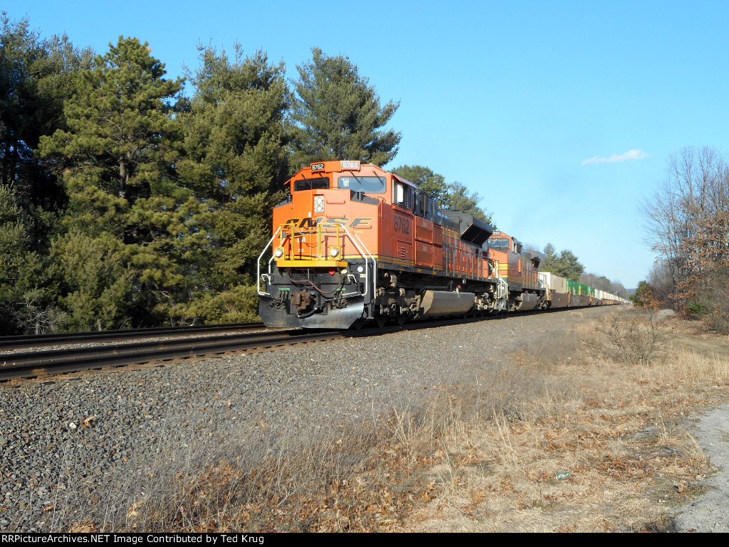 BNSF 8762 & 4399